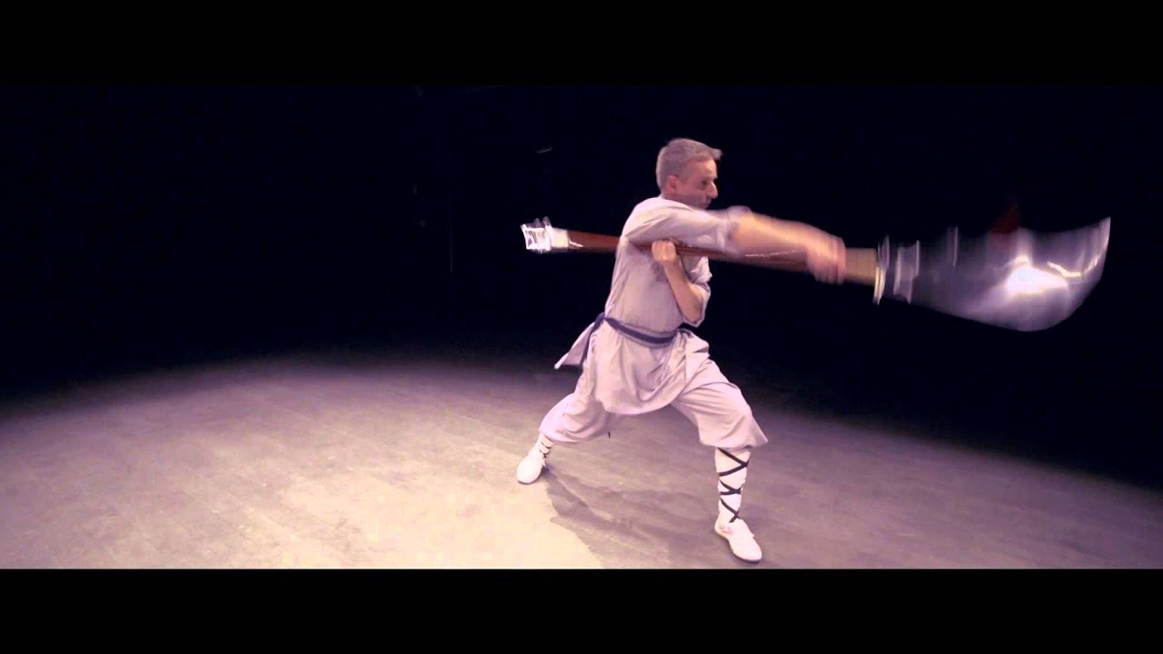 SHAOLIN KUNG FU BERLIN | Shi Yan Lin - YouTube