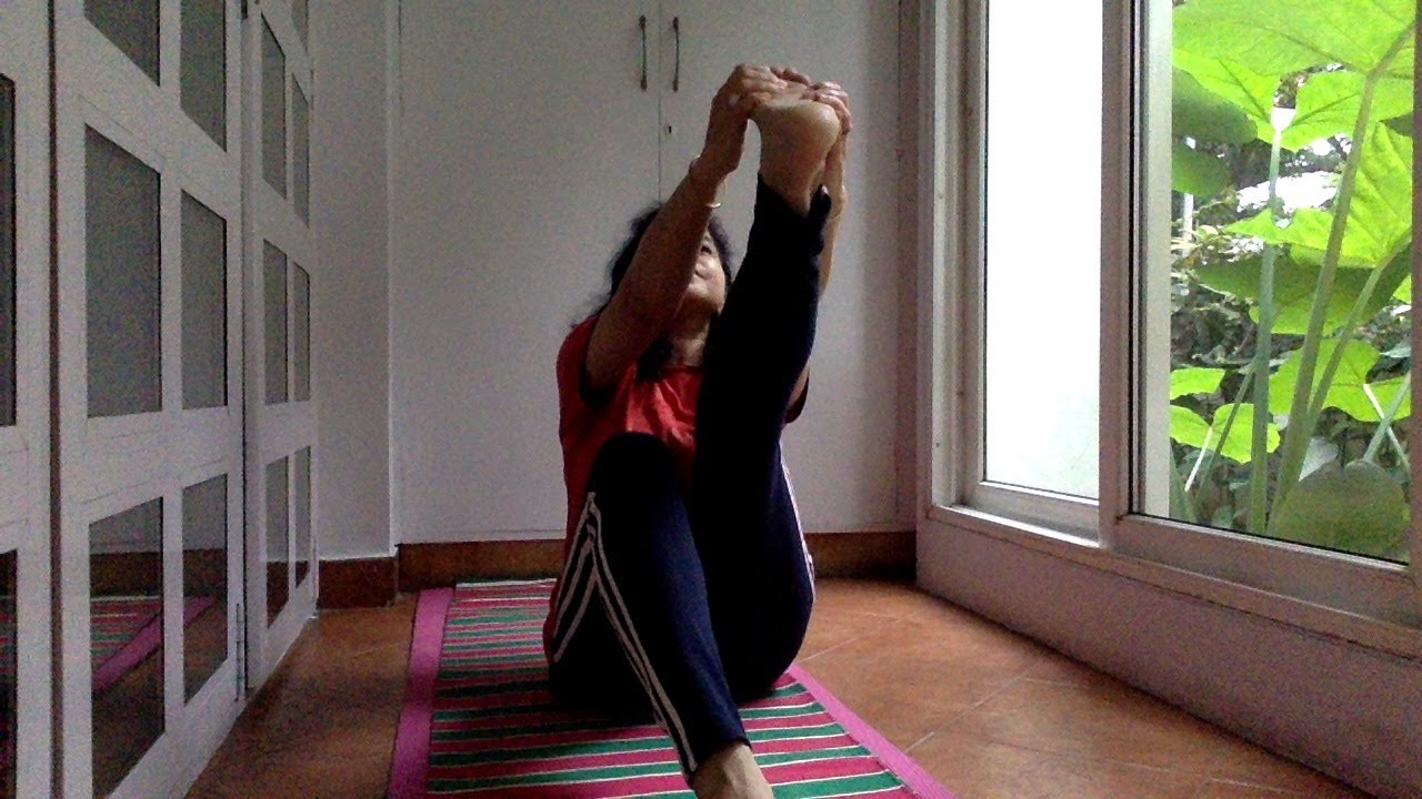 Seated Hamstring & Calf stretch - YouTube