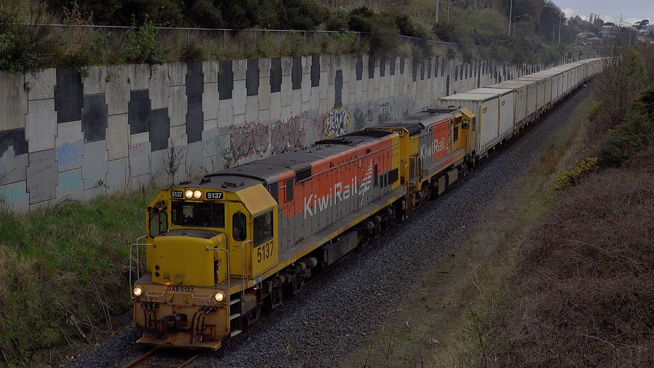 The Return Of DXB 5137!! - YouTube