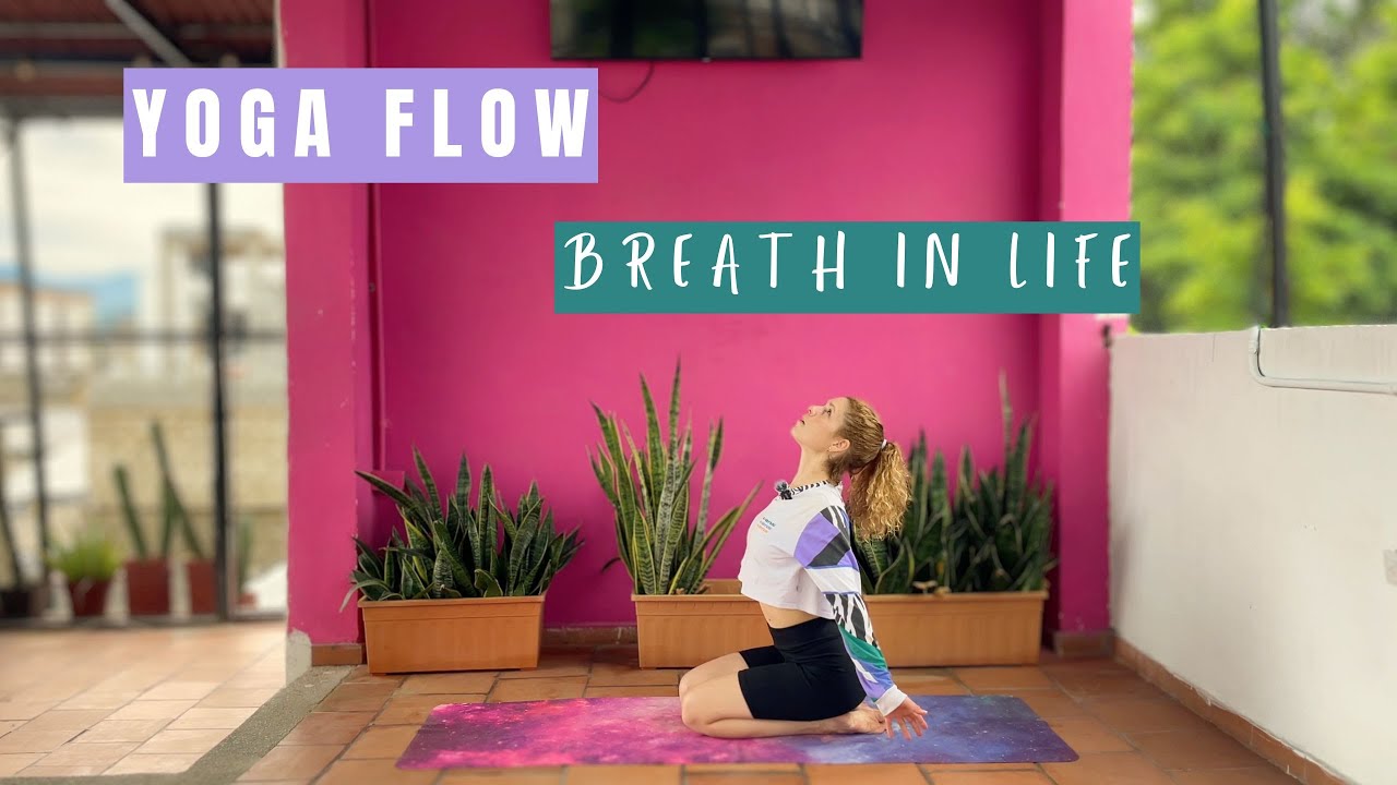 Gentle Yoga Flow ⎟Breath In Life To Your Body - YouTube