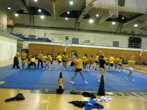 App State Cheer Practice - YouTube