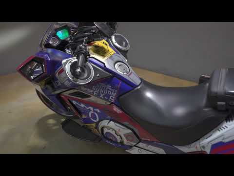 한국에 10대도 없는 공각기동대 콘셉트 미래형 바이크 혼다 NM4 오디오 설계 - YouTube