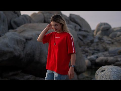 Freestyle Cantik Sexy Yoanna (amazing freestyle football) - YouTube
