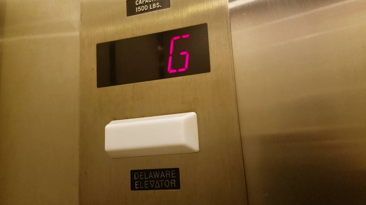 Cramped Delaware Hydraulic Elevator @ Regency Condominium in Ocean City ...