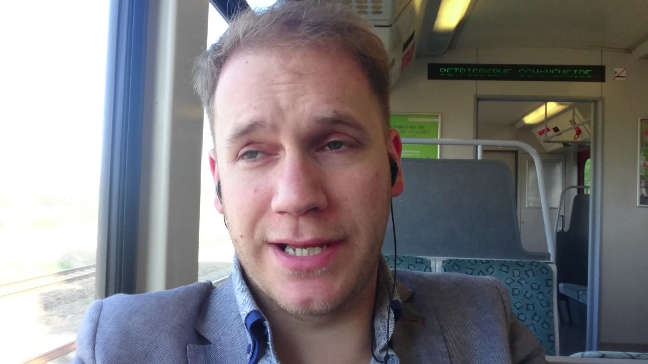 The Gentleman Gamer: World of Darkness Berlin - YouTube