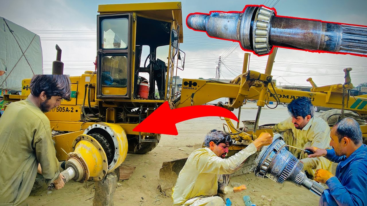 Remove A Bulldozer KOMATSU GD505-2 Seized Hub & Tyre Pin || Resized ...