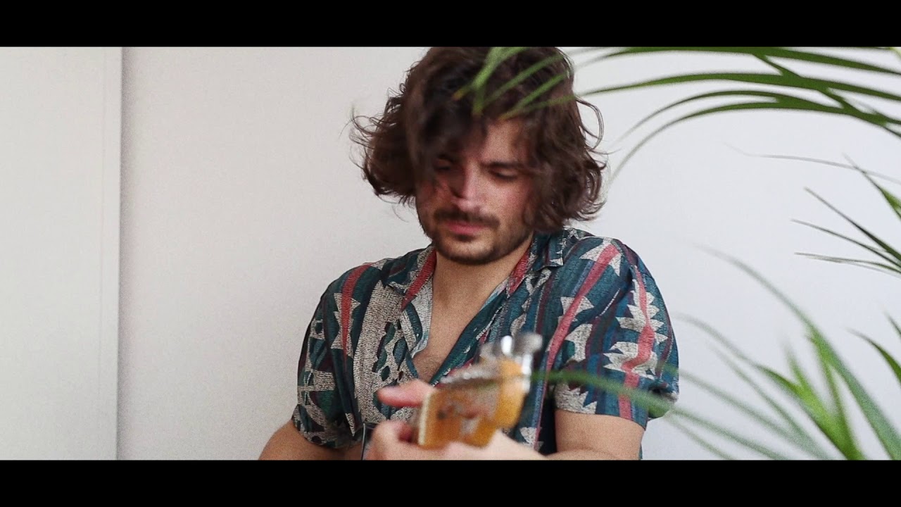 Victor Baez - Te invito a un trago (videoclip oficial) - YouTube