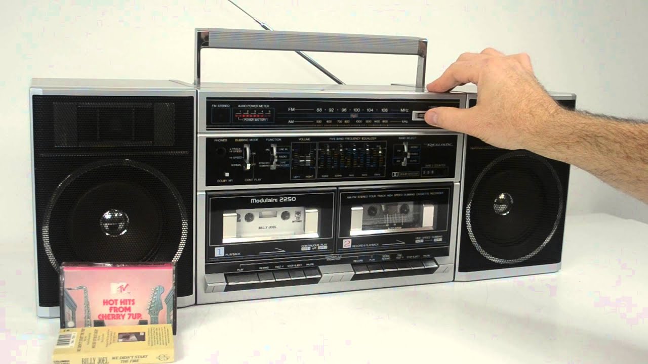 80's Realistic Boombox Modulaire 2250 Cassette Radio - YouTube