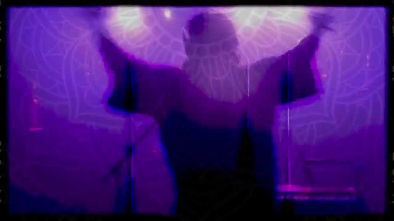 Eric Mandala - World Music LIVE - YouTube