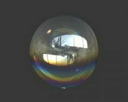 Thin film interference, soap bubble test7c3 - YouTube