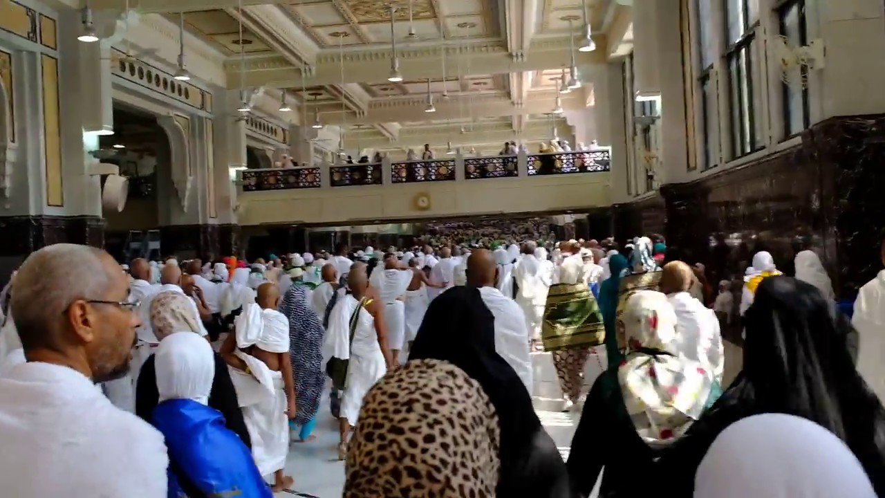 Sa'i between Shofa and Marwa Hill during Hajj Season 1438 H - YouTube