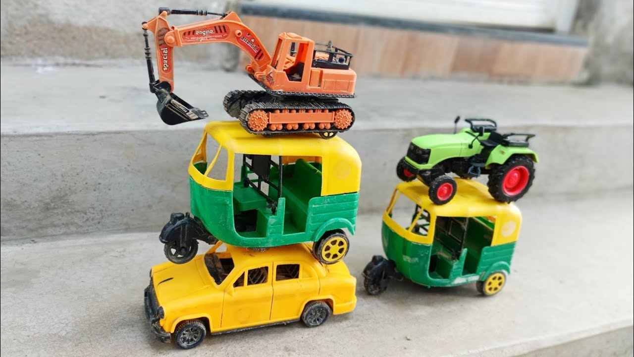 Auto Rickshaw And Taxi Accedent Train Pulling Out Jcb | Tractor Video ...