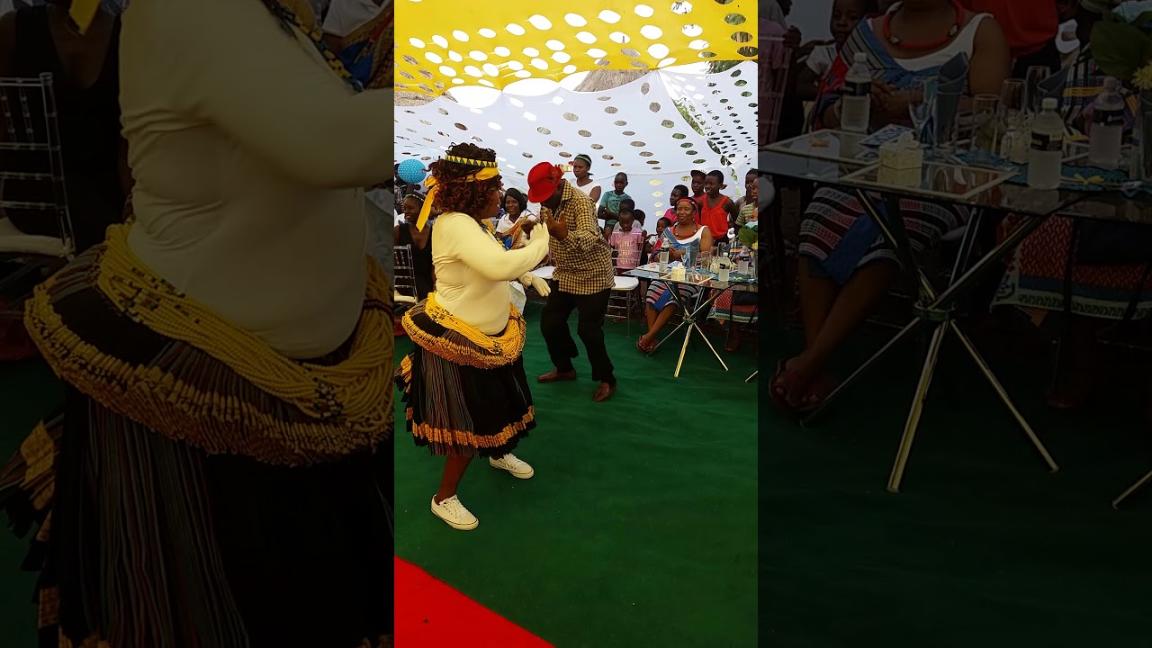 Elias Baloyi @ Bumane Manganyi's Wedding - YouTube