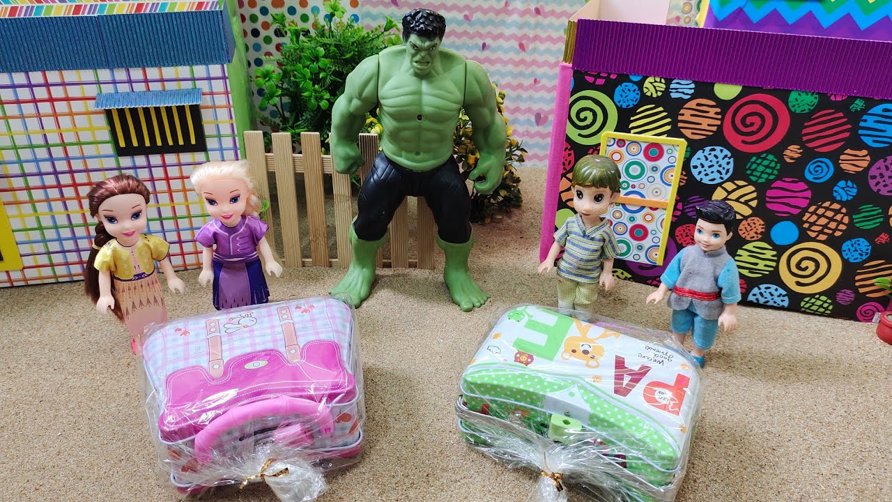 Hulk வாங்கி கொடுத்த Gift Box Open videos // Barbie Mini cooking - YouTube