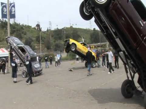 Lowrider Car Hopping Contest In San Diego - YouTube
