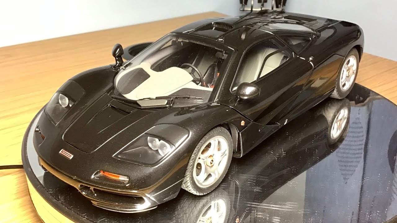 First Look! AUTOart Signature McLaren F1 1/18 - YouTube