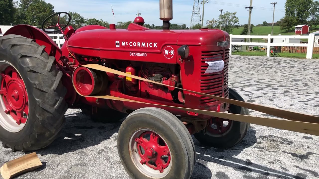 1945 McCormick Deering W-9 - YouTube