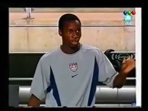 AUNLV 2005 07 05 14 Meando en el Banco de Suplentes