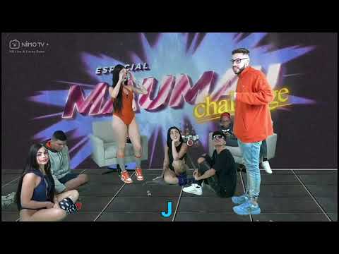 BUXEXA BEIJA LORENA EM LIVE NO JOGO DA GARRAFA