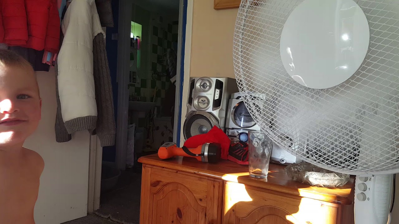 Tj talking into fan - YouTube