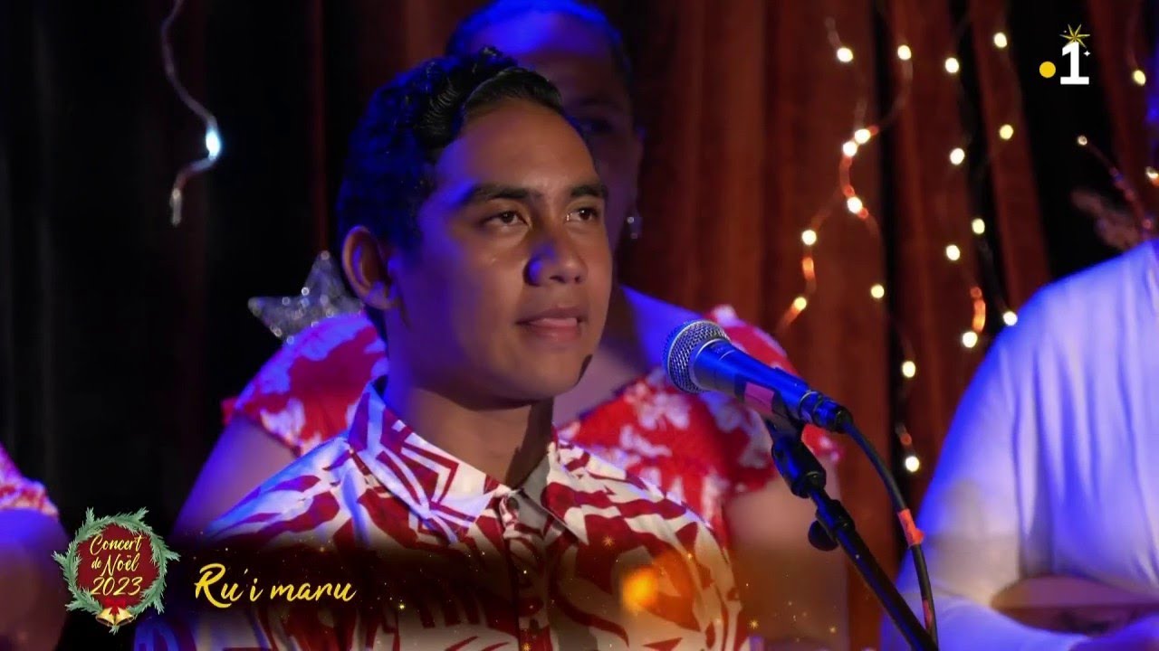 Concert de #Noël : Ru'i manu - Tiheni et ses élèves - YouTube