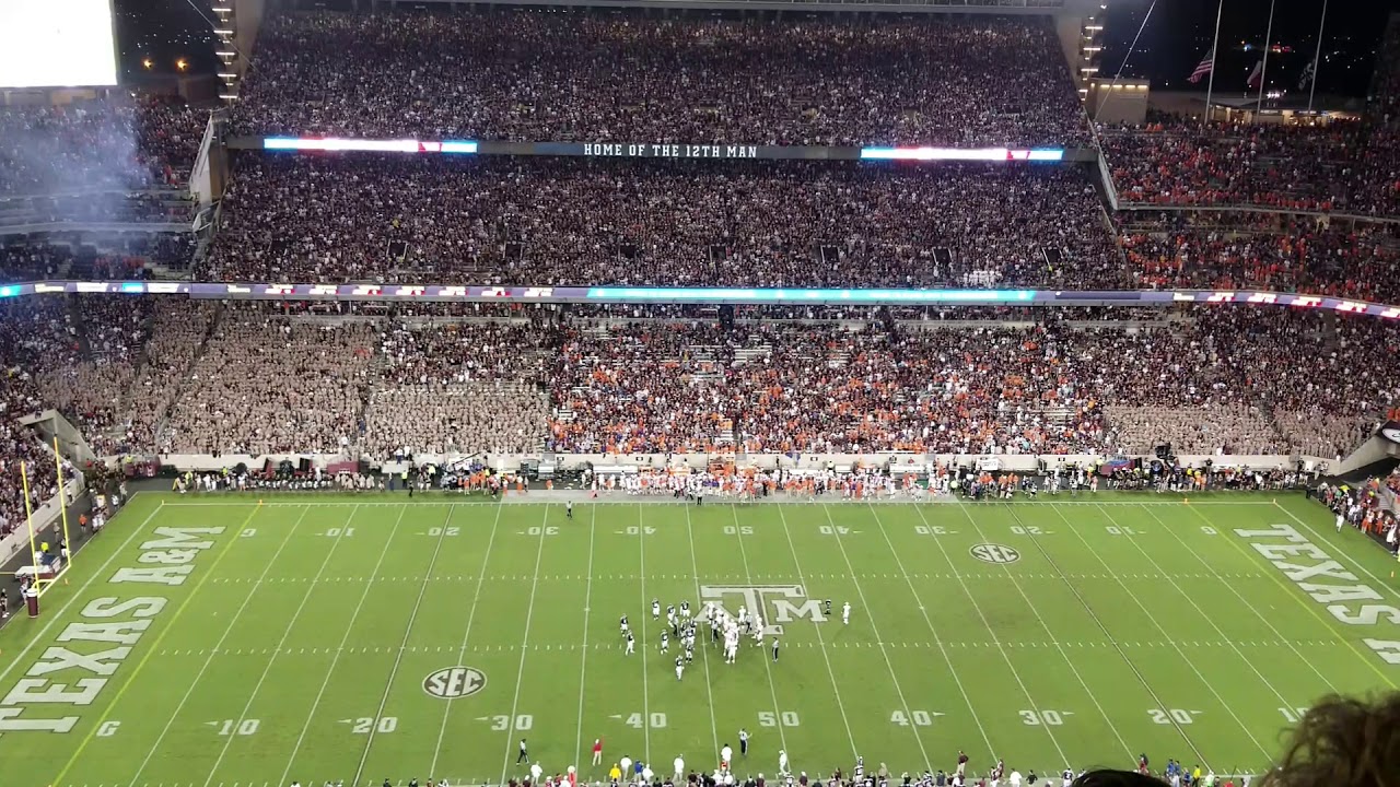 Clemson victory formation - YouTube