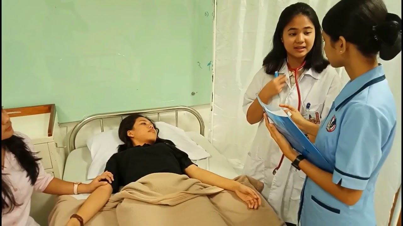 Caring Perawat terhadap pasien Diare by Grup Kecil 33 FoN UPH 2018 ...