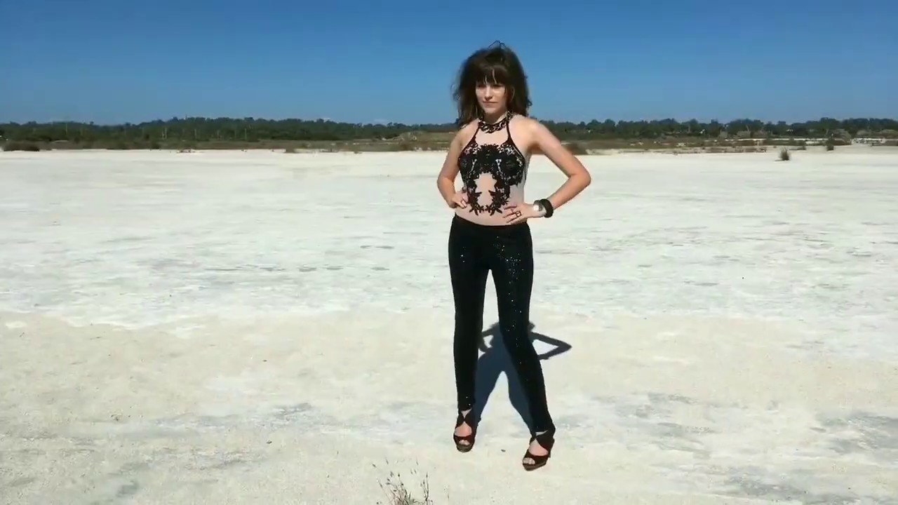 girls modelling /ramp walk - YouTube