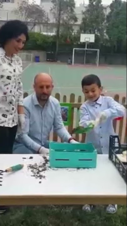 Yigit Cinar Yilmaz Agac Dikerken :) - YouTube