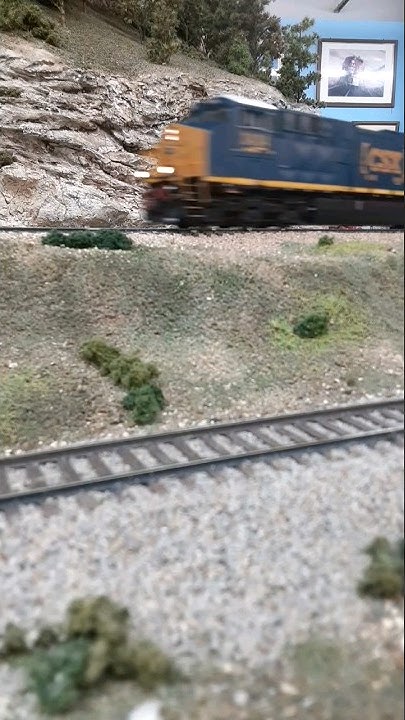 The CSX local train departs Clarke Center #trains #modelrailroad #sanantonio #csx #blue #yellow ...