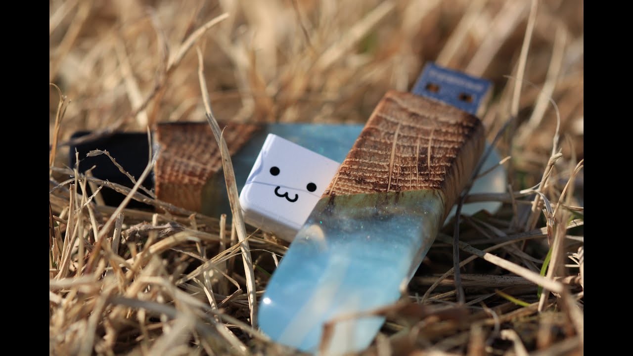 DIY:How to make Wood and Resin USB Stick【ウッドレジン】 - YouTube