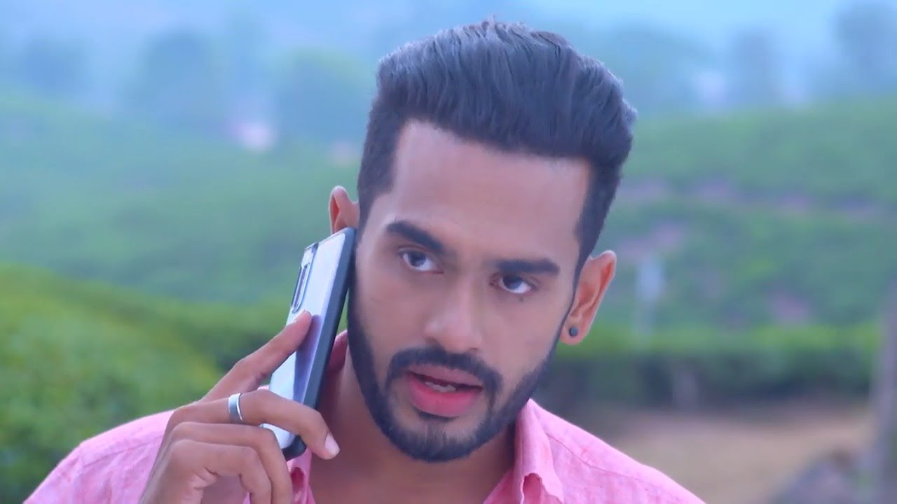 Manjil Virinja Poovu | A saviour for Anjana | Mazhavil Manorama - YouTube