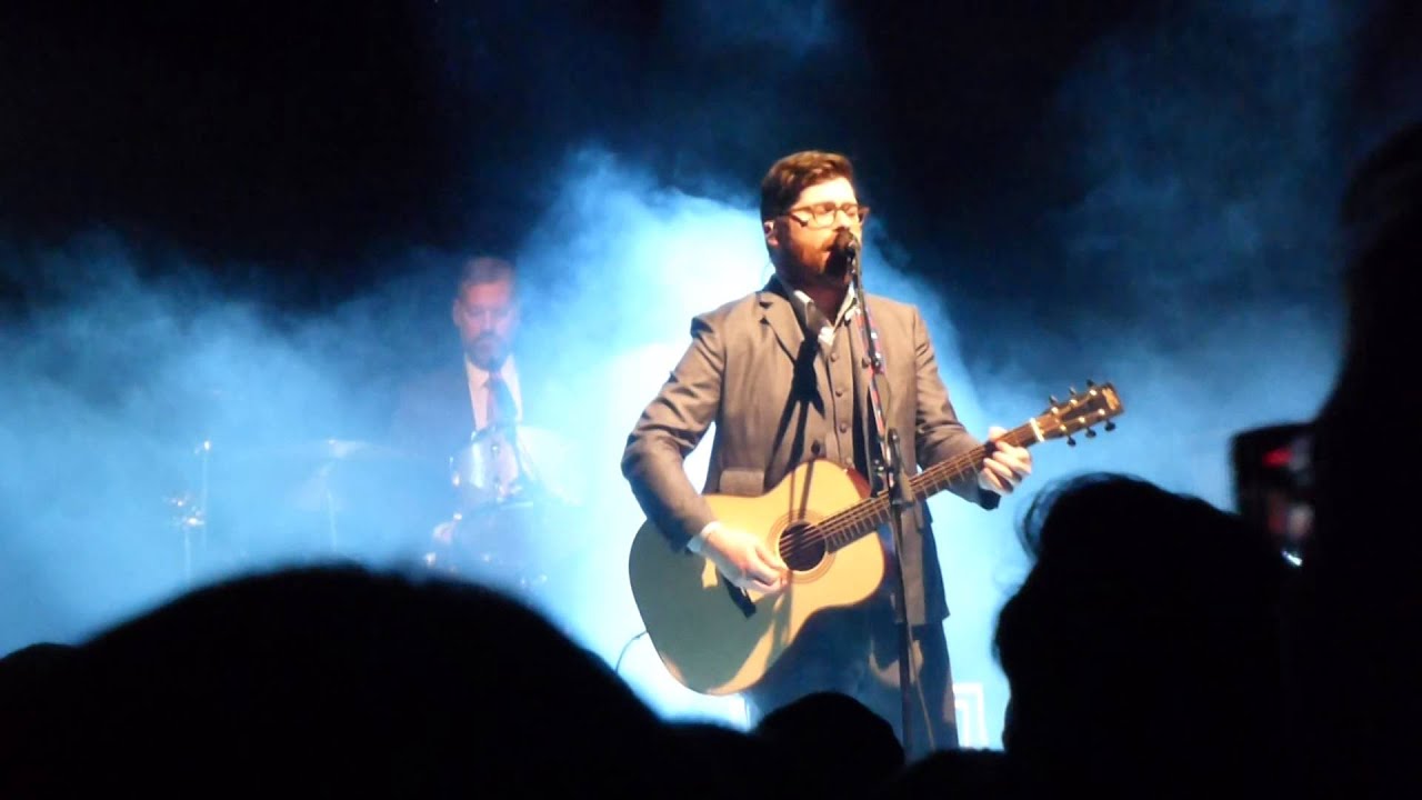 The Decemberists - The Singer Addresses his Audience - live Manchester ...