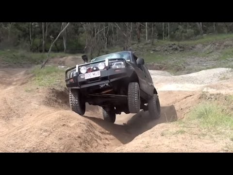 Modified suzuki jimny 4x4 flexing Offroad - YouTube