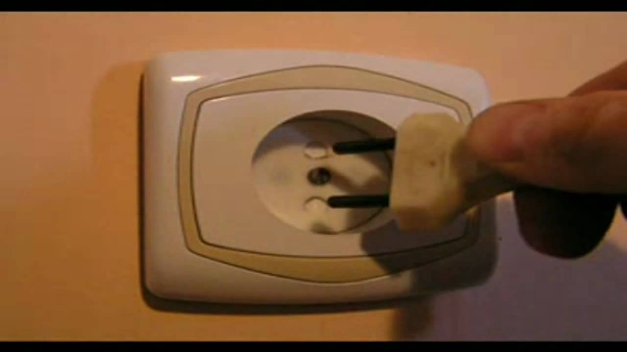 Cheap 'n' Easy: Socket Protectors - YouTube