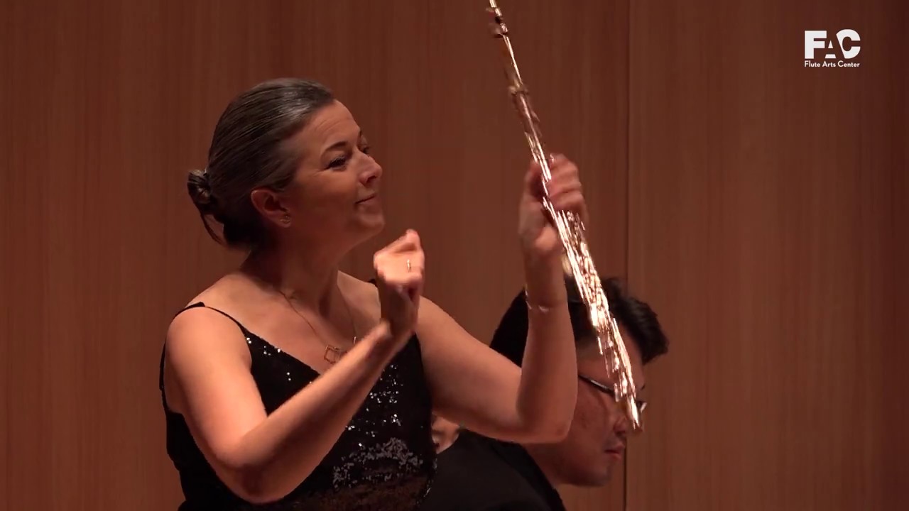 Emily Beynon plays F. Schubert Songs - YouTube