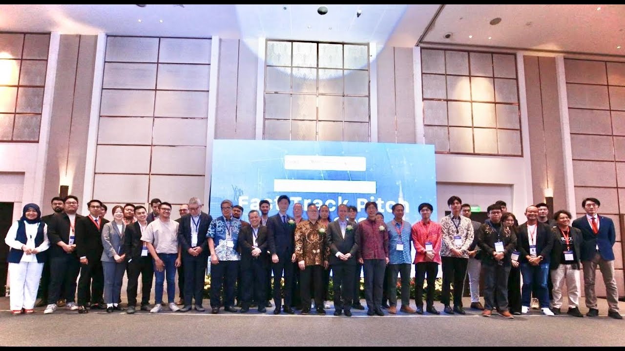 Indonesia-Japan Fast Track Pitch Event 2024 - YouTube