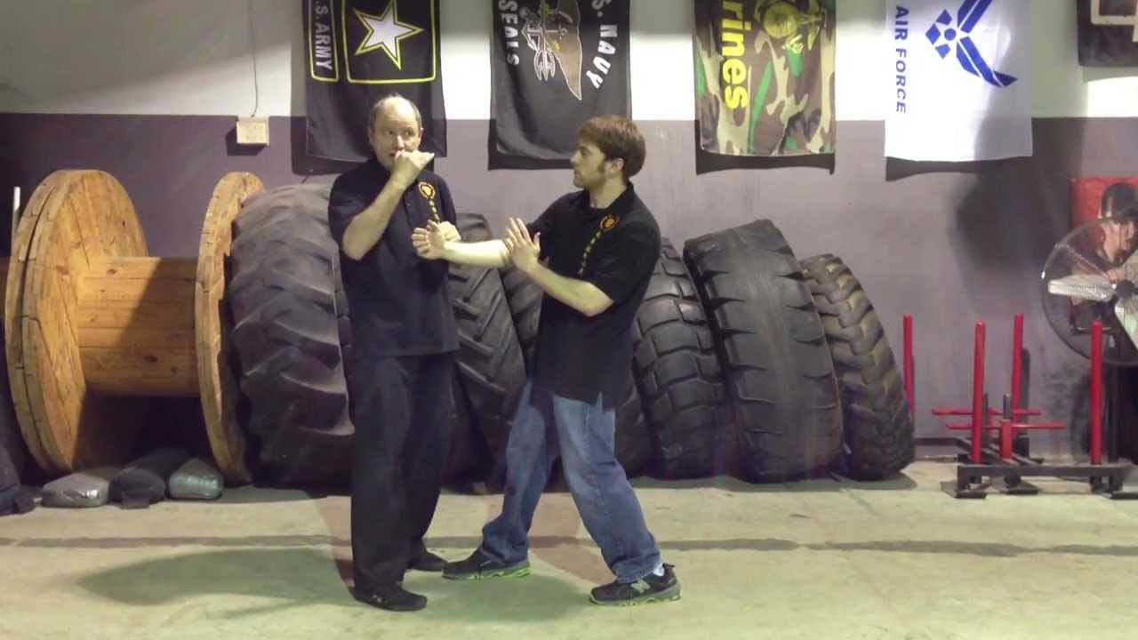 Wing Chun Works: Effective Stance Turning (juen ma) - YouTube