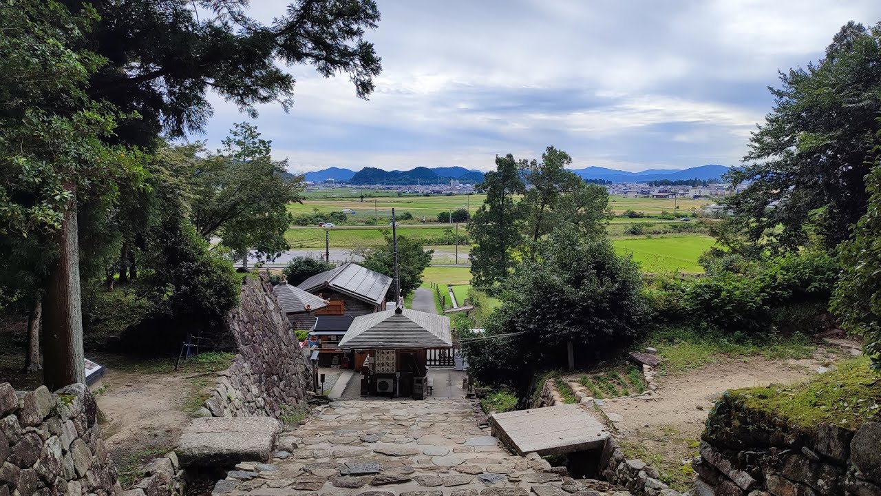 Azuchi Castle Ruins - Oda Nobunaga's Pride - YouTube