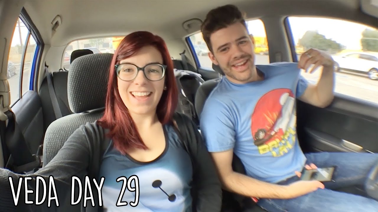 Muffins/fullscreen/DHL Sucks (VEDA 29) | SoundProofLiz - YouTube