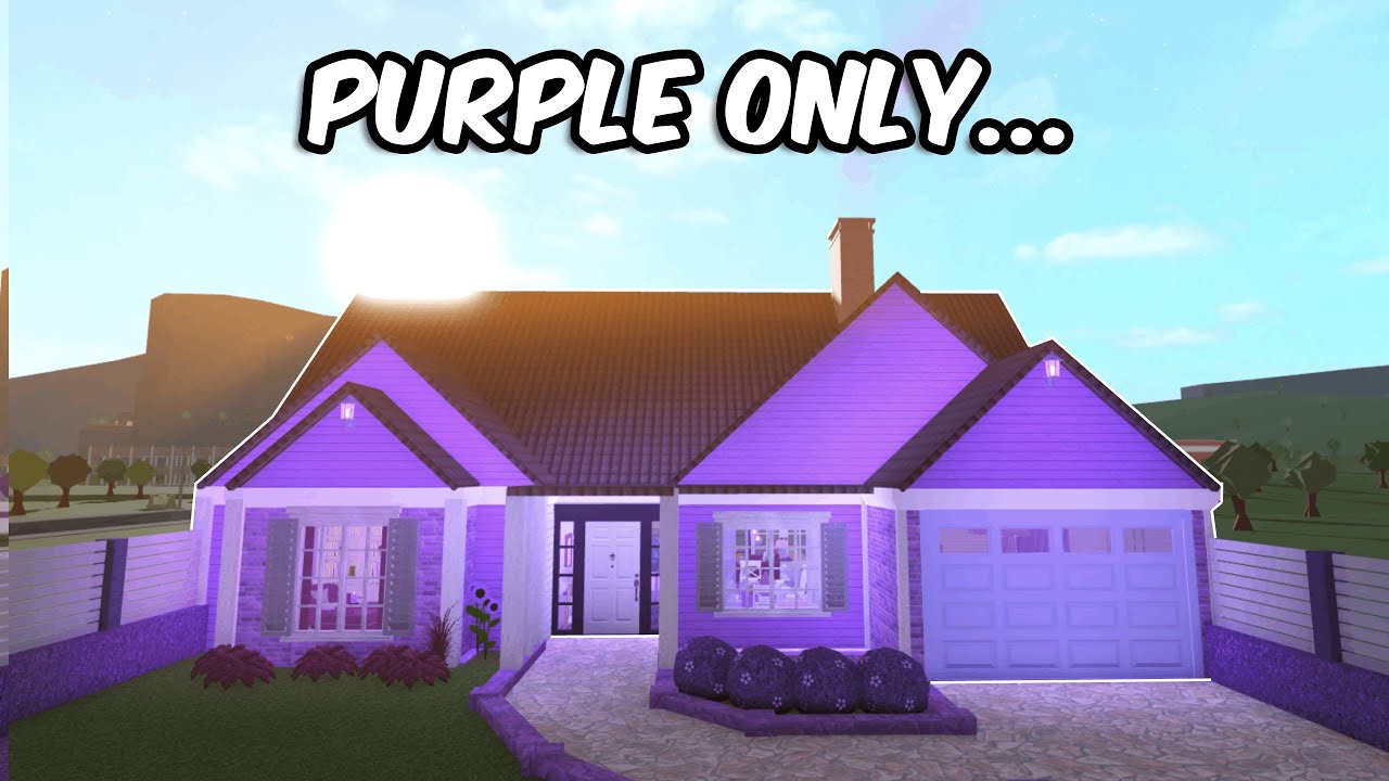 BUILDING A BLOXBURG HOUSE BUT I CAN ONLY USE THE COLOUR PURPLE ...