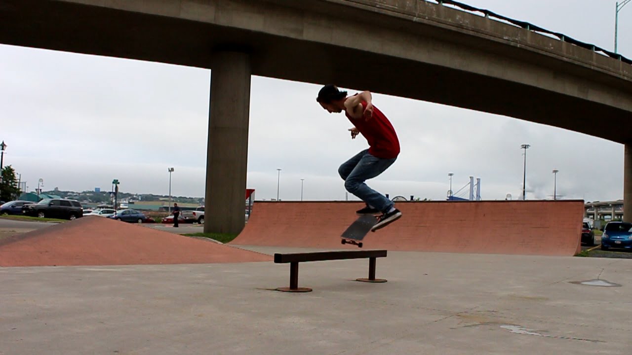 Bigspin Boardslide Bigspin Out - YouTube