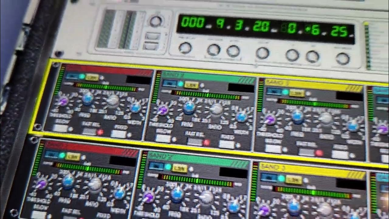Midas Pro 2 Dynamic EQ (vs M32 X32 combinator) - YouTube