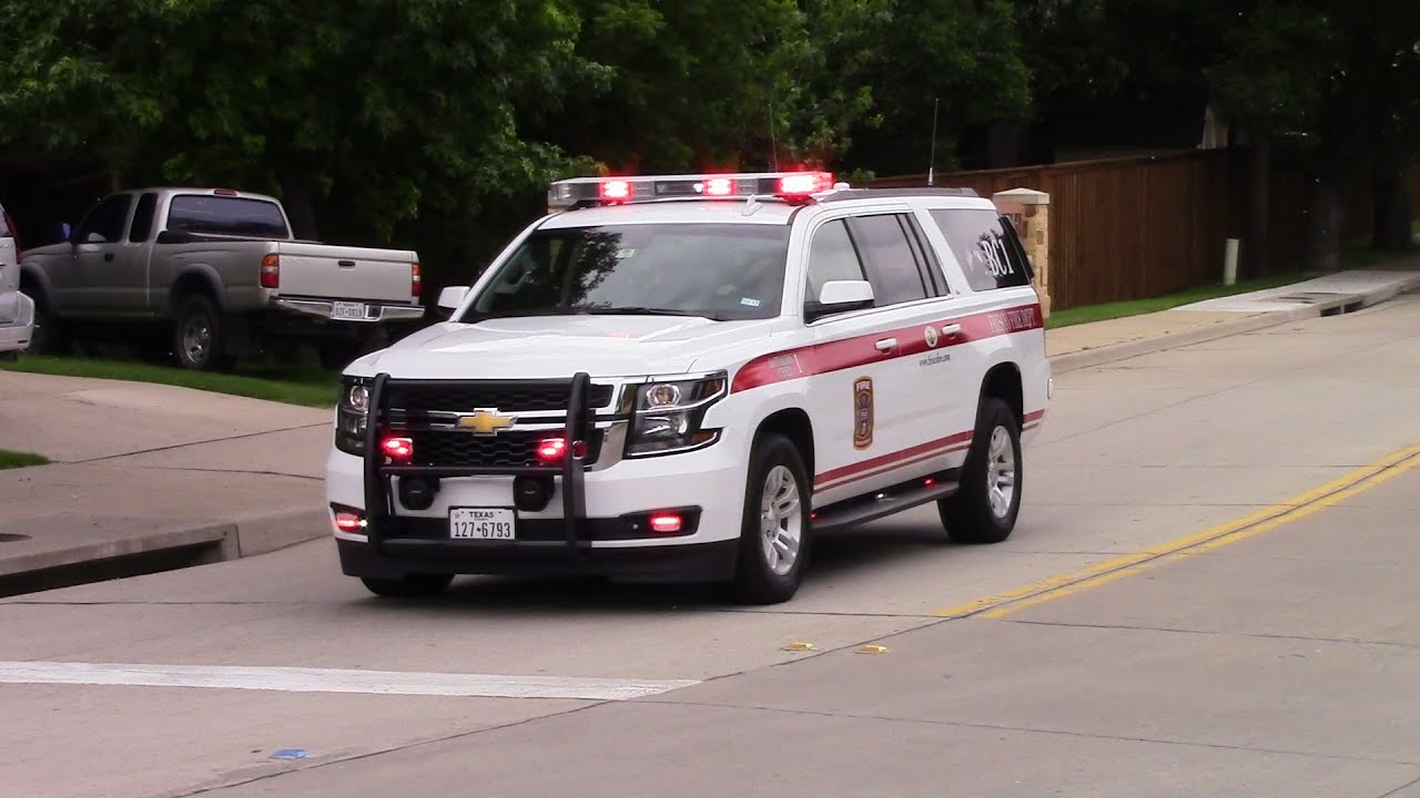 Frisco Fire Dept. Battalion 1 responding - YouTube