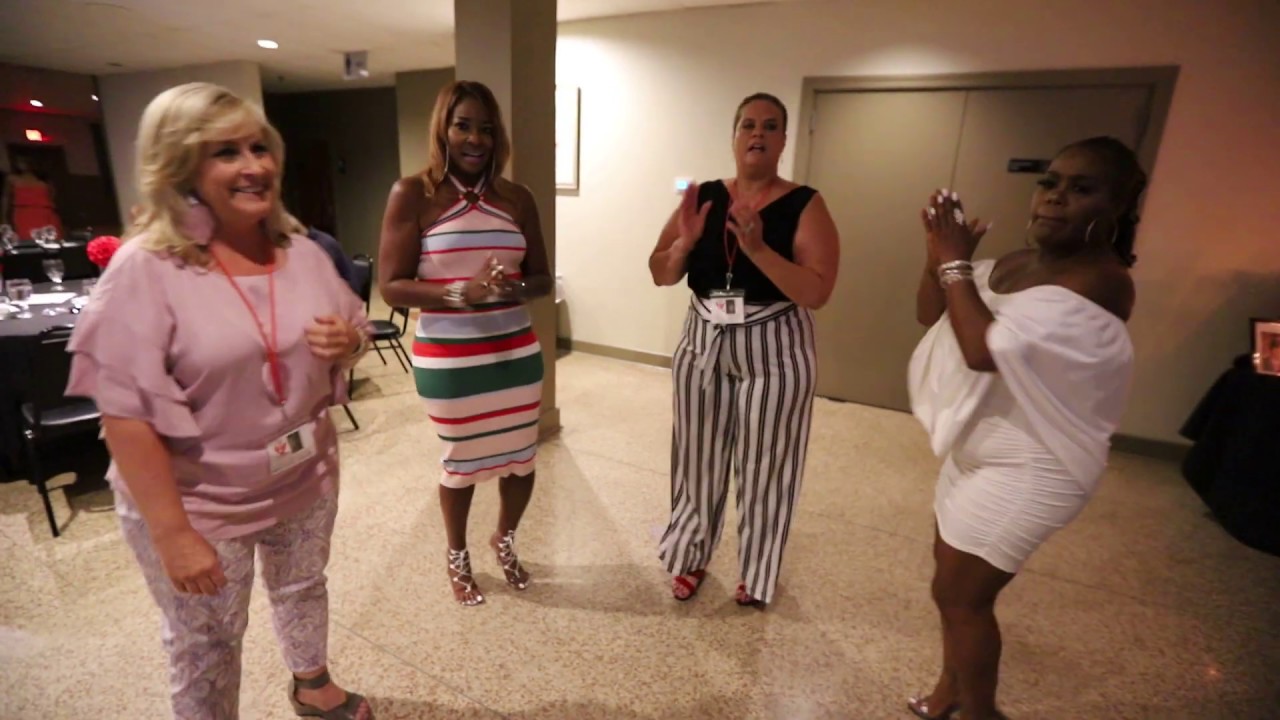 The girls from 84 - YouTube