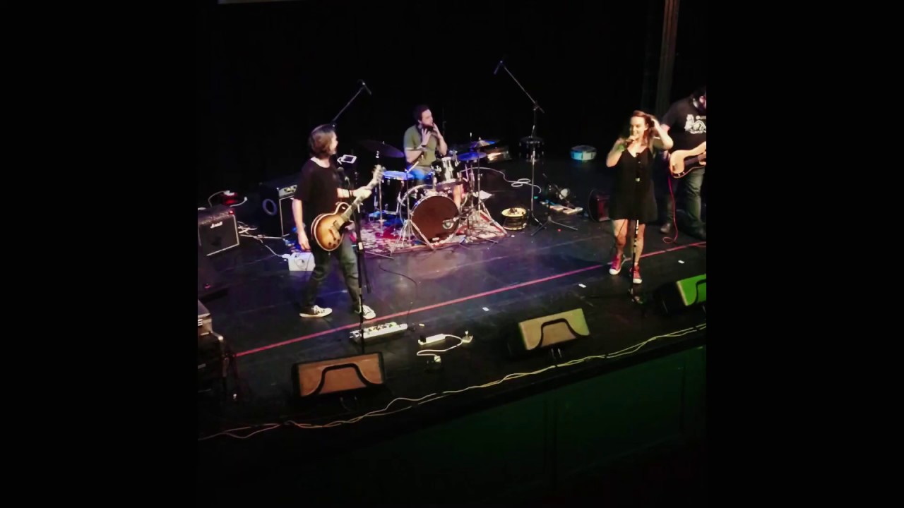 Verity White - Come and Get It :: LIVE - YouTube