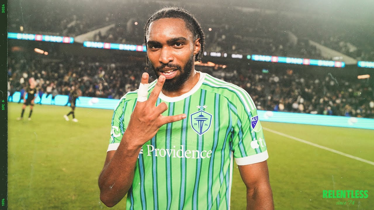 Interview: Jon Bell on win over LAFC in MLS Cup Playoffs - YouTube