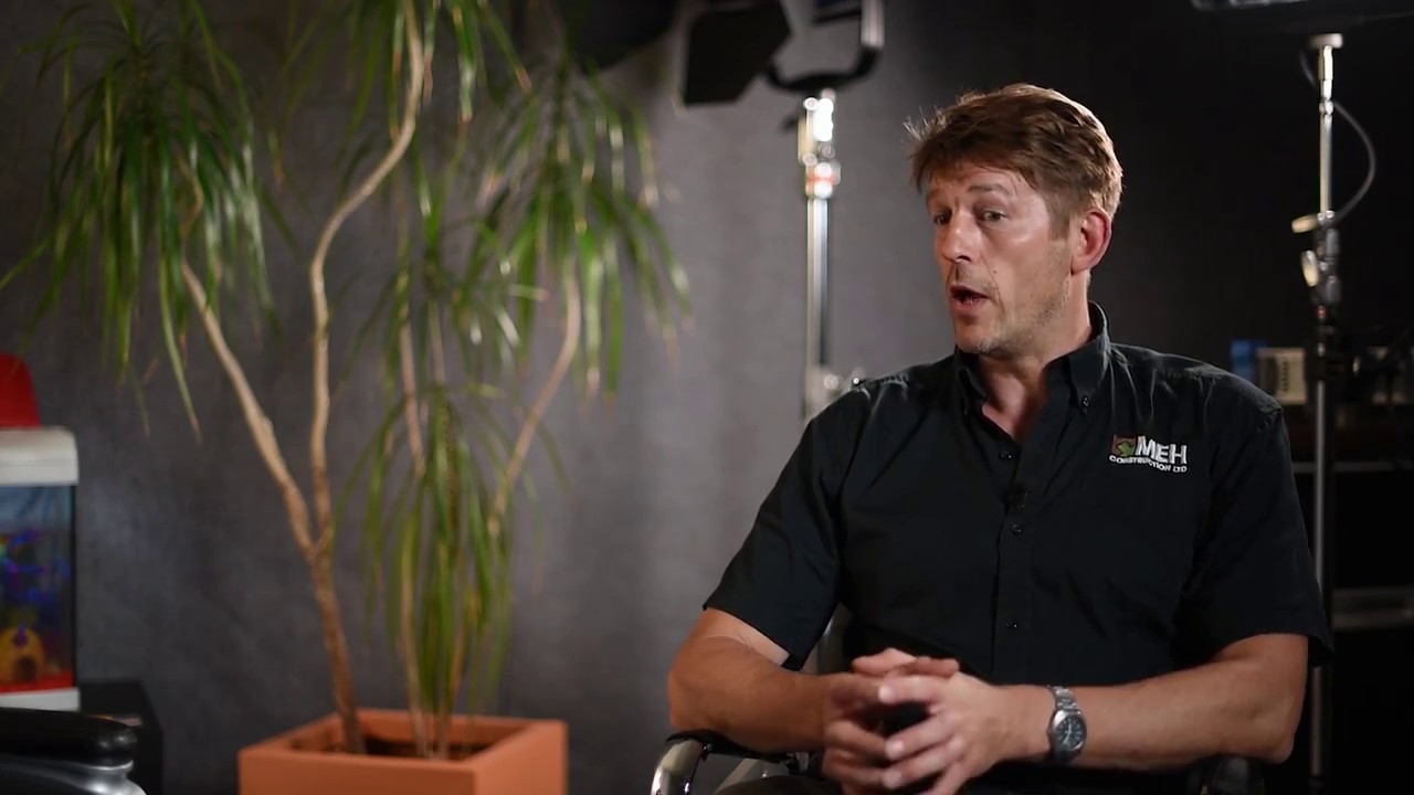 An interview with Magnus Harding - Fish Tank Diaries - YouTube