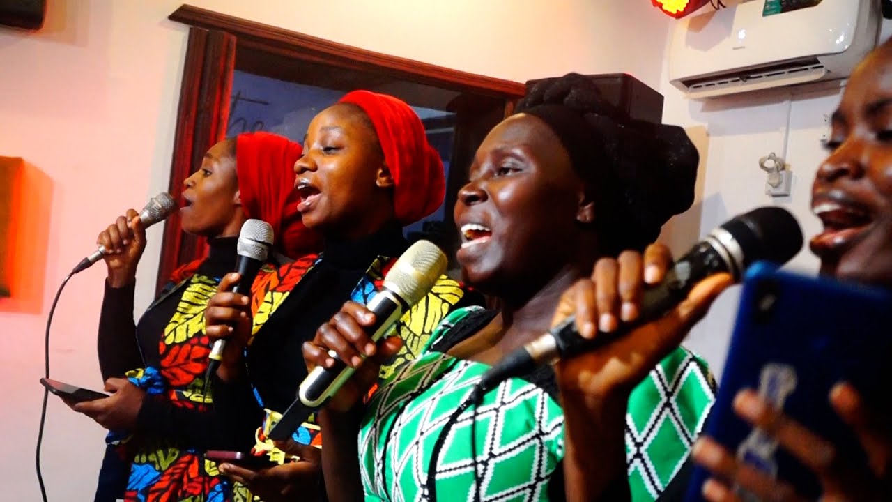 HYMNAL PRAISE WITH TOLU ADEYEMI - YouTube