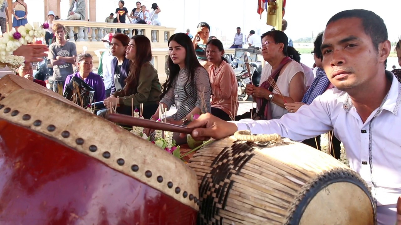 Chaktomuk Dreaming - YouTube